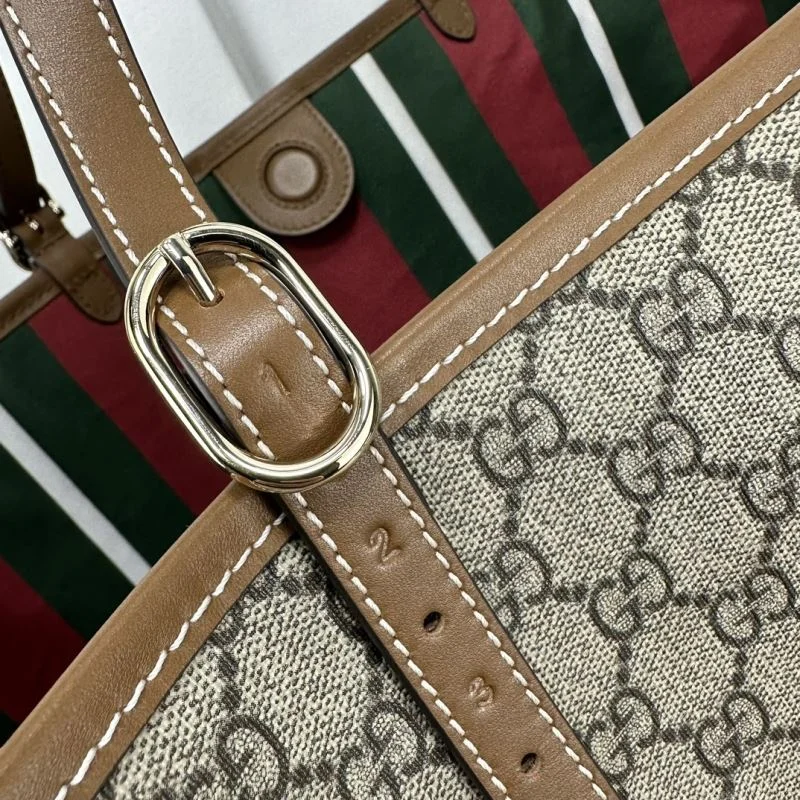 Indistinguishable Gucci Shopping Bags