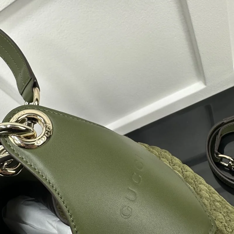 Top mirror Gucci Shopping Bags