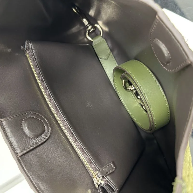 Top mirror Gucci Shopping Bags