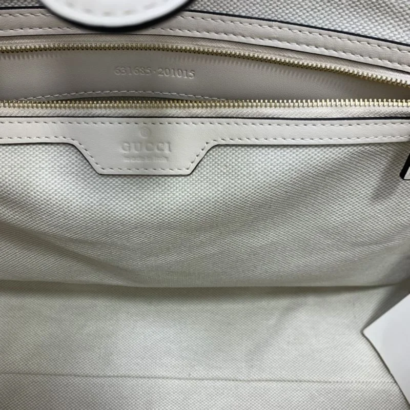Value-priced Gucci Shopping Bags