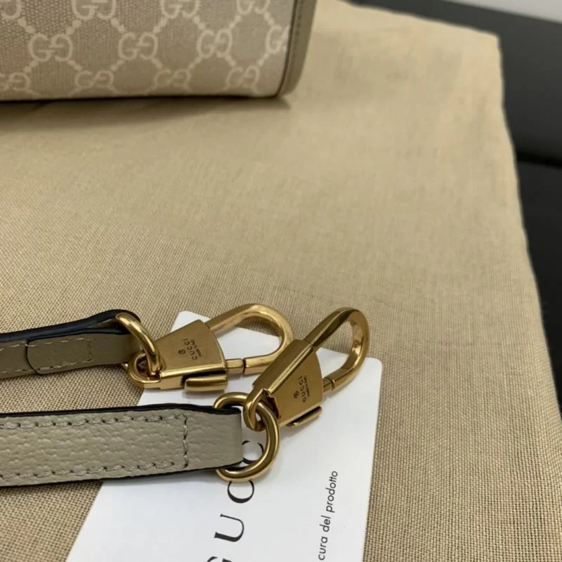 Top mirror Gucci Shopping Bags