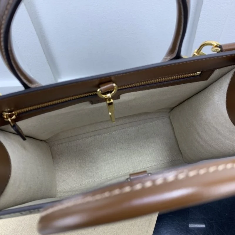 Indistinguishable Gucci Shopping Bags