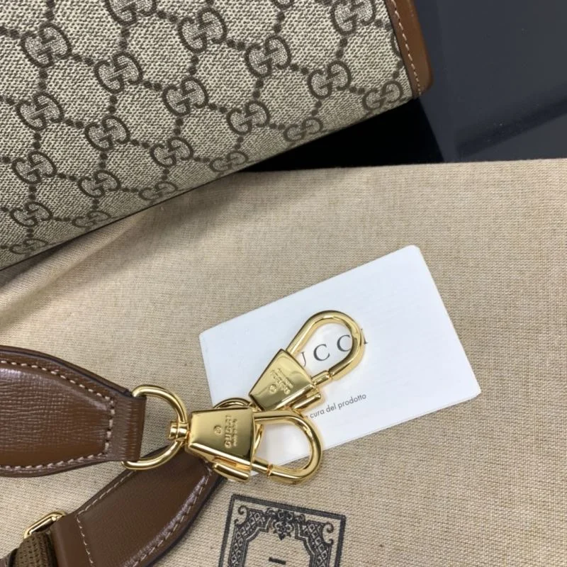 Indistinguishable Gucci Shopping Bags
