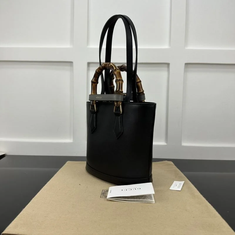 Low-cost Gucci Shopping Bags