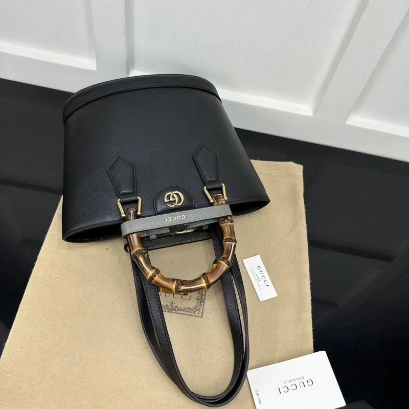 Low-cost Gucci Shopping Bags