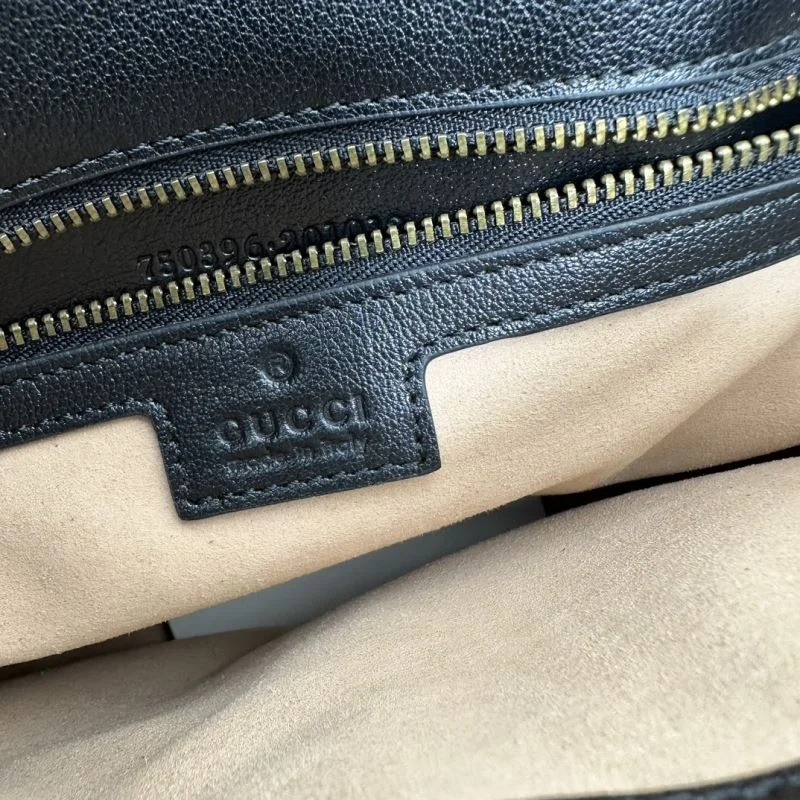 Low-cost Gucci Shopping Bags
