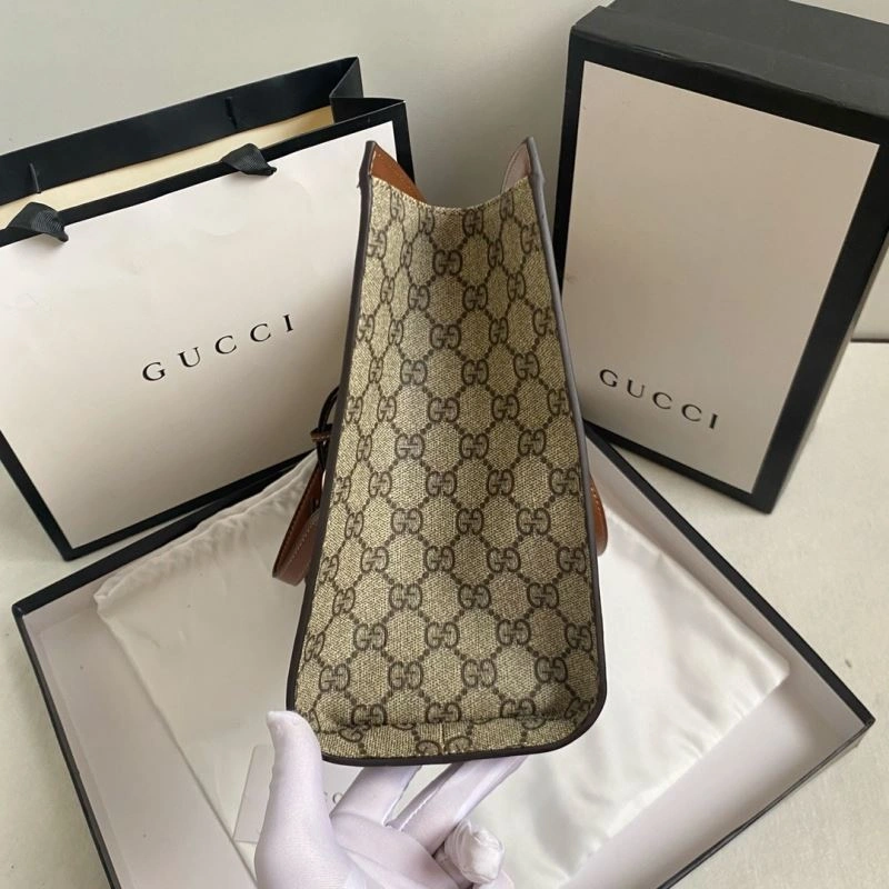 Indistinguishable Gucci Shopping Bags
