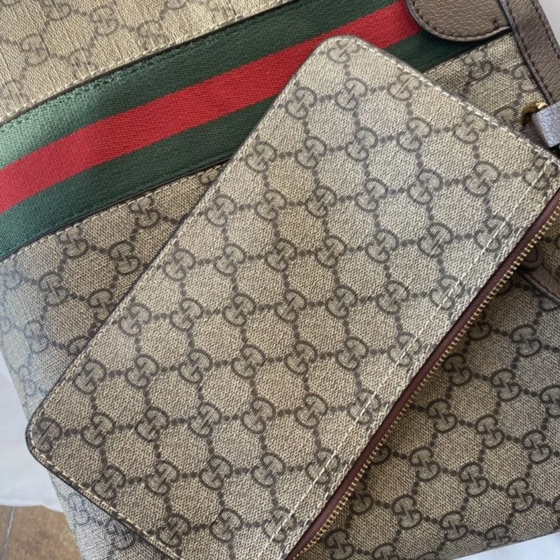 Authentic Gucci Shopping Bags