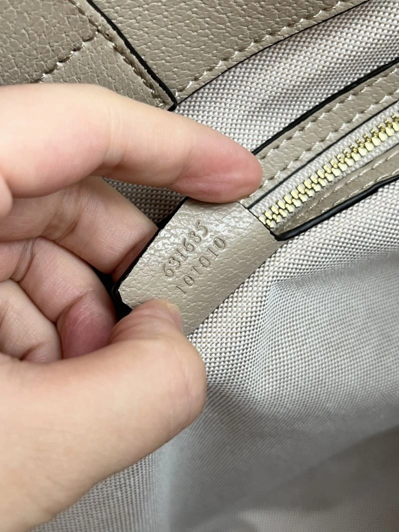 Cut-rate Gucci Shopping Bags
