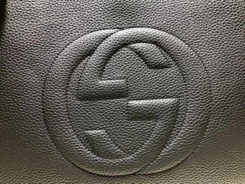 Indistinguishable Gucci Shopping Bags