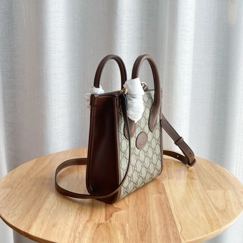 Brand-authenticated Gucci Shopping Bags