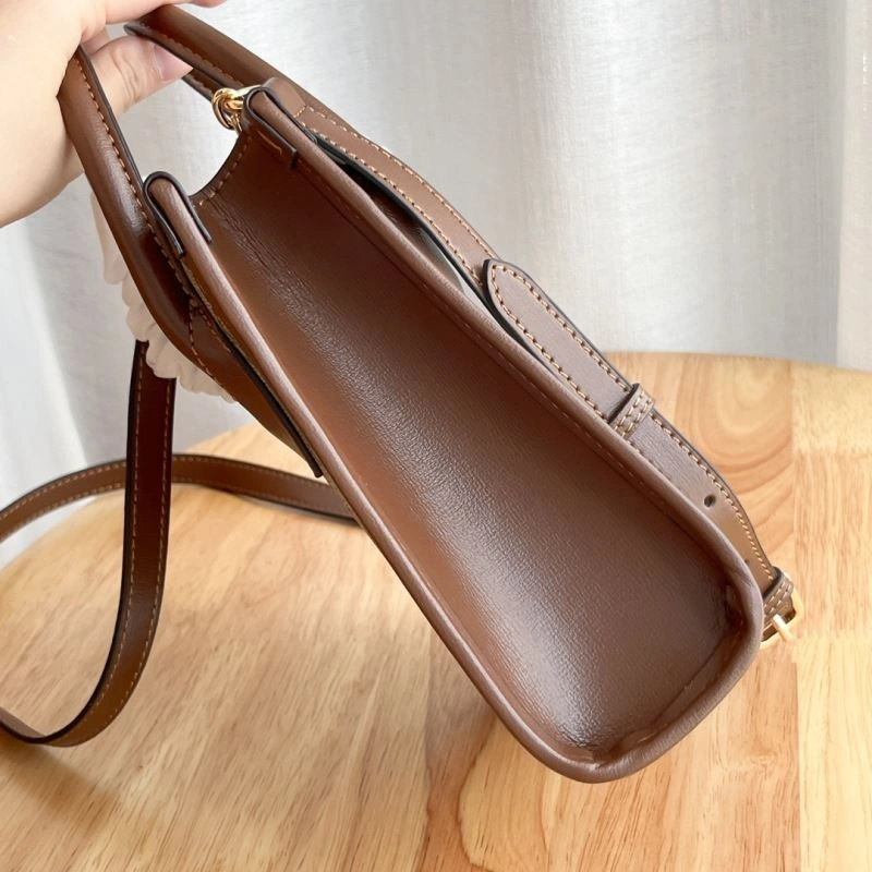 Brand-authenticated Gucci Shopping Bags