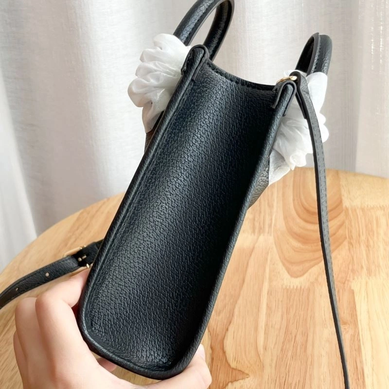Authentic Gucci Shopping Bags
