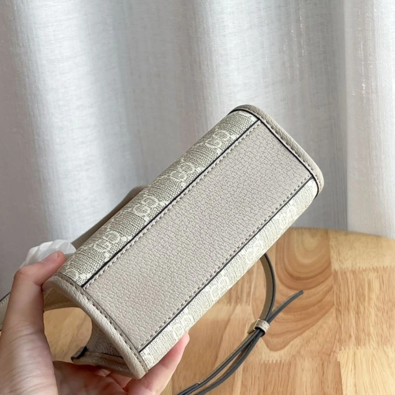 Authentic Gucci Shopping Bags