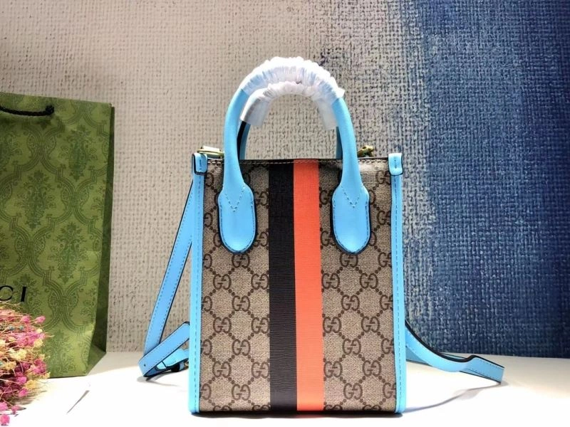 Indistinguishable Gucci Shopping Bags