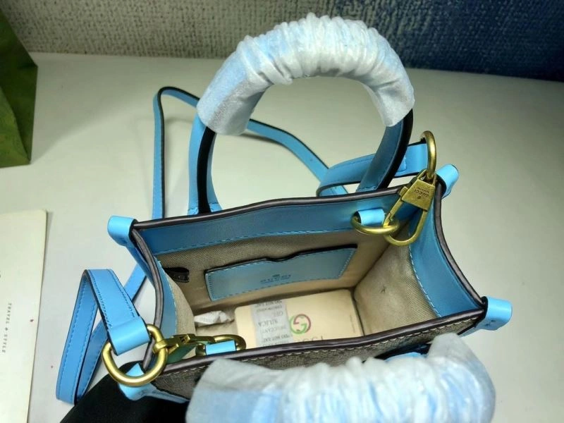 Indistinguishable Gucci Shopping Bags
