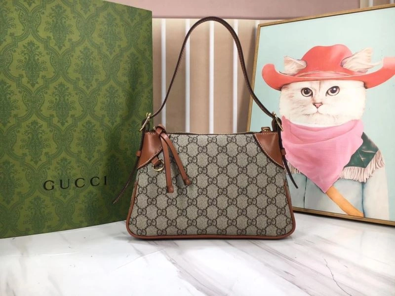 Gucci Shopping Bags