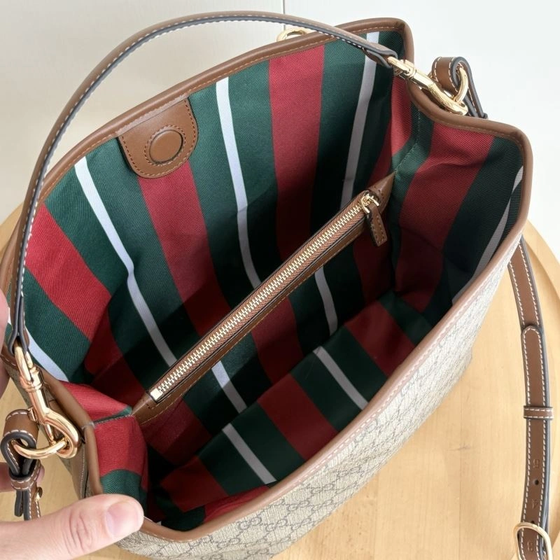 Brand-authenticated Gucci Shopping Bags