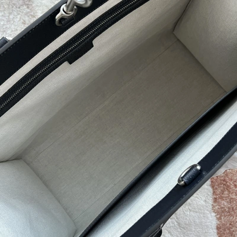 Top mirror Gucci Shopping Bags