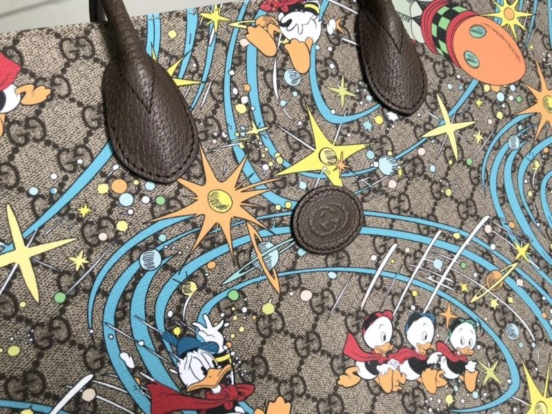 Accurate model Gucci Shopping Bags