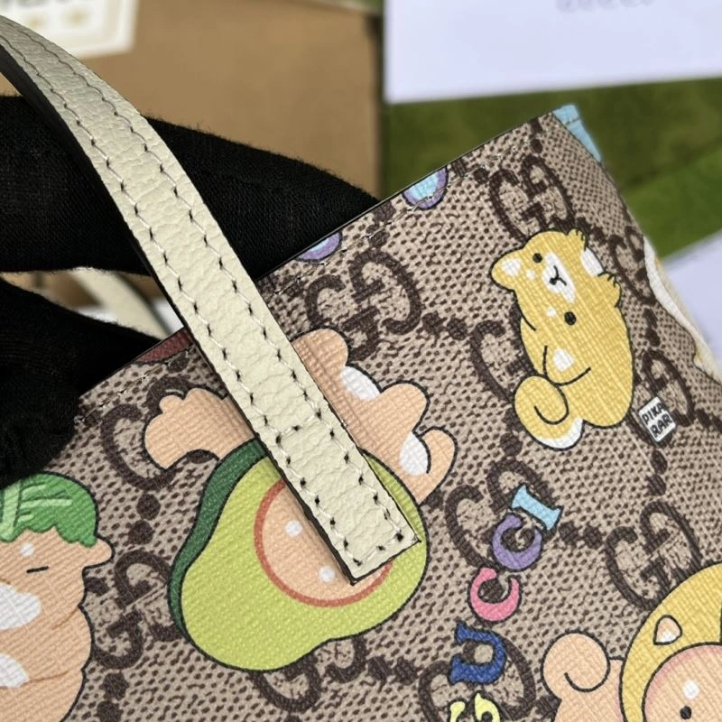 Value-priced Gucci Shopping Bags