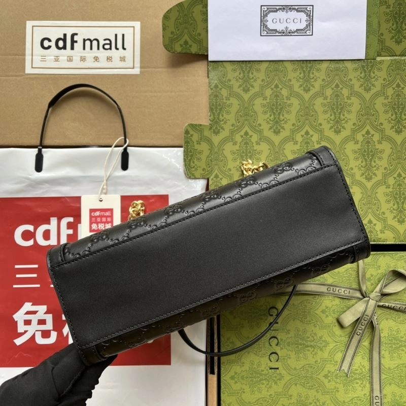 Reasonably priced Gucci Shopping Bags