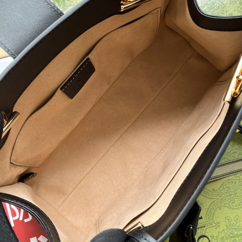 Reasonably priced Gucci Shopping Bags