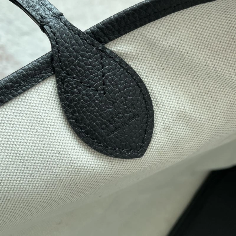 Top match Gucci Shopping Bags