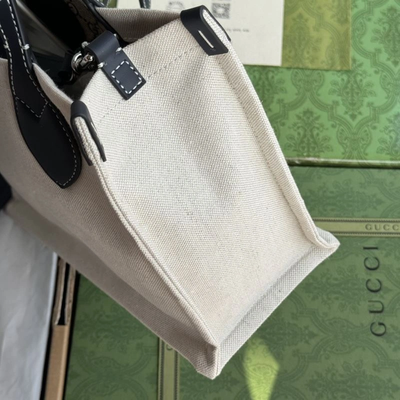 Brand-authenticated Gucci Shopping Bags