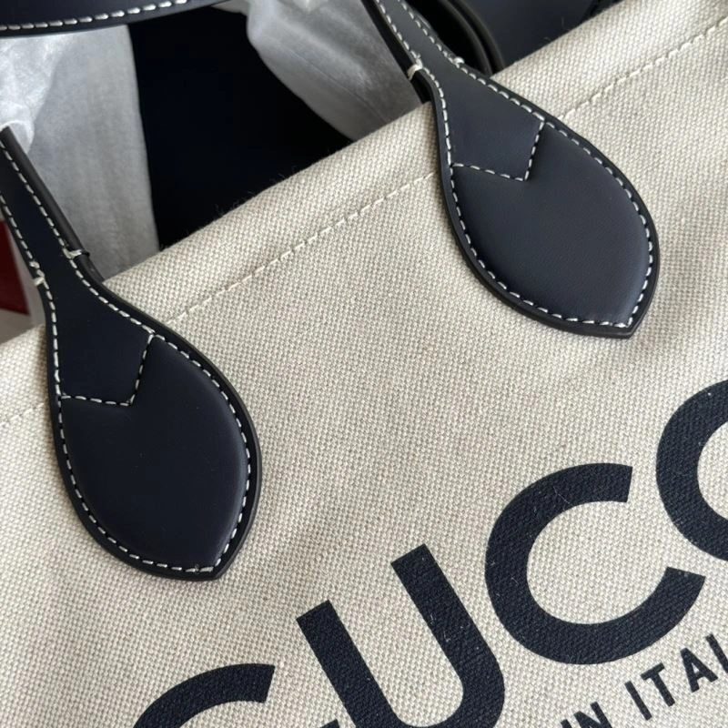 Brand-authenticated Gucci Shopping Bags