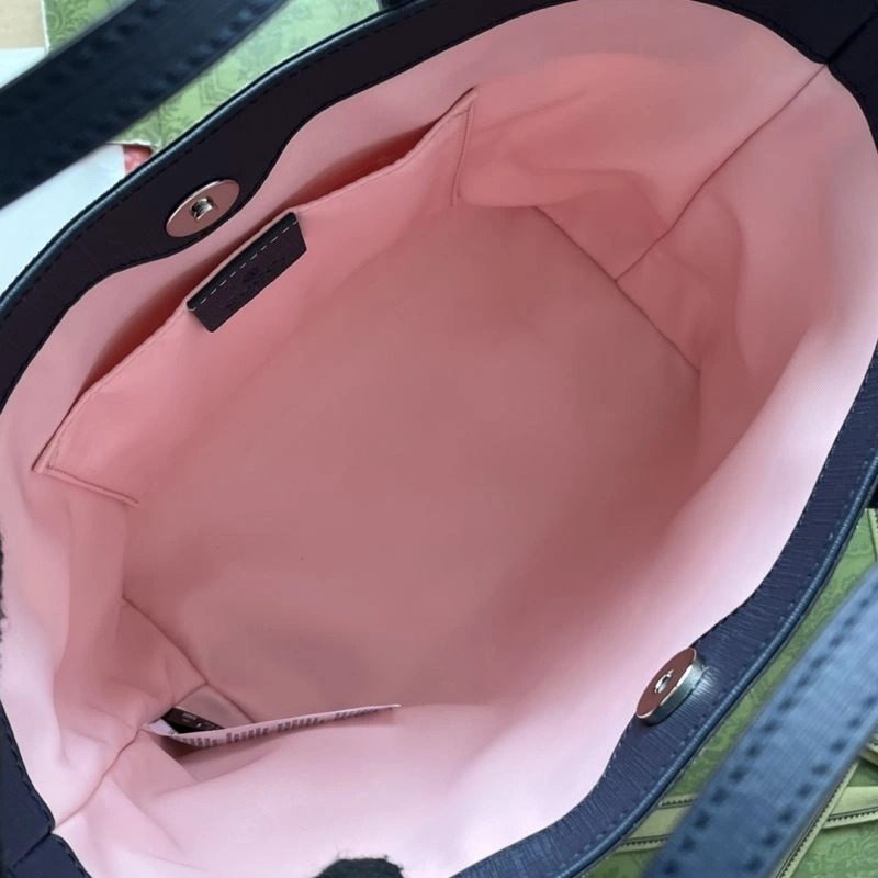 Top mirror Gucci Shopping Bags