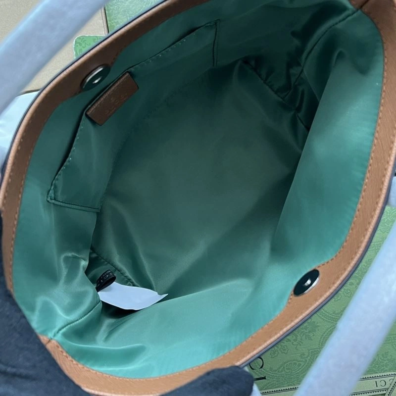 Value-priced Gucci Shopping Bags