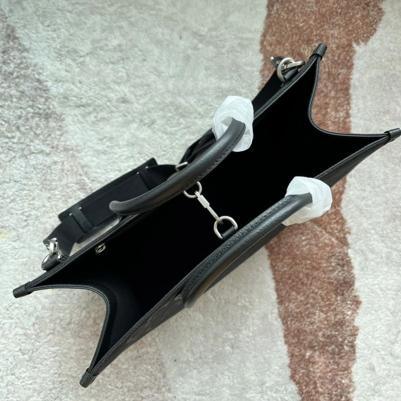 Low-cost Gucci Shopping Bags