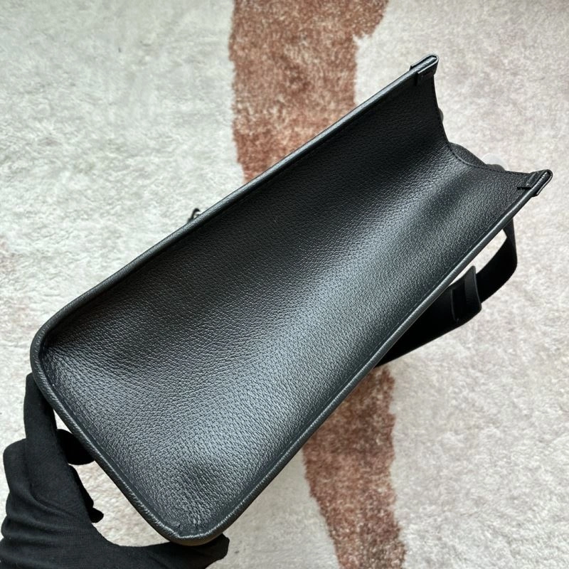 Low-cost Gucci Shopping Bags