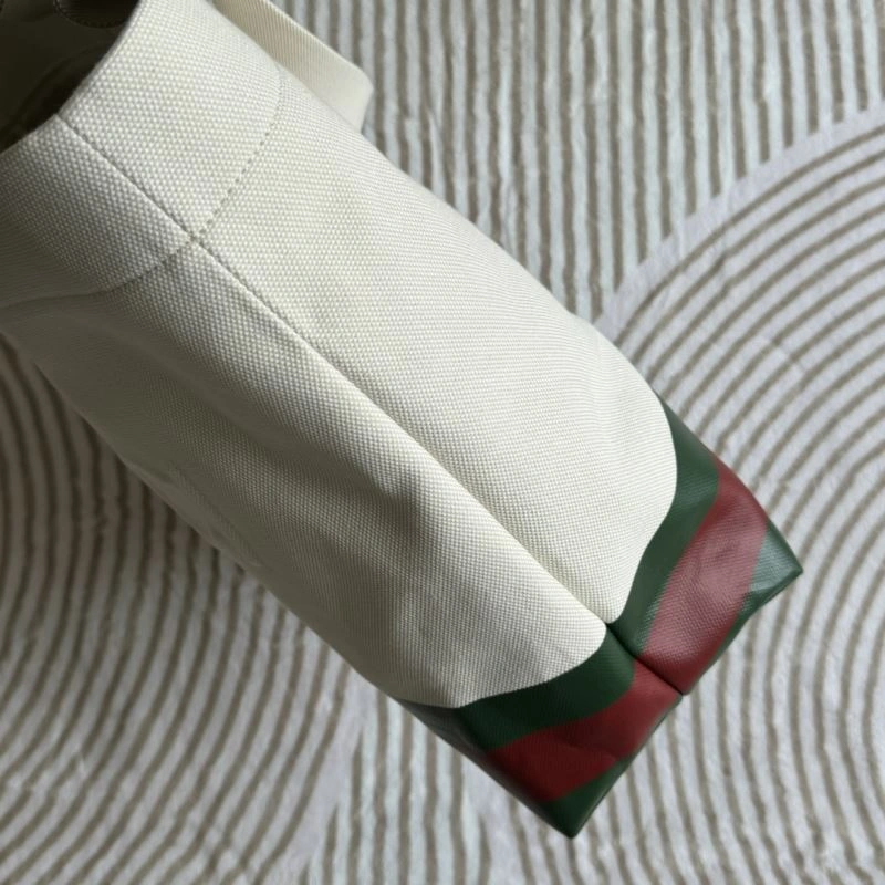 Top match Gucci Shopping Bags