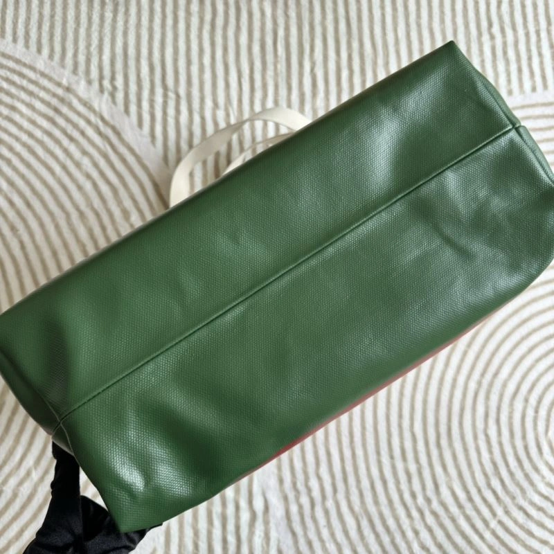 Top match Gucci Shopping Bags