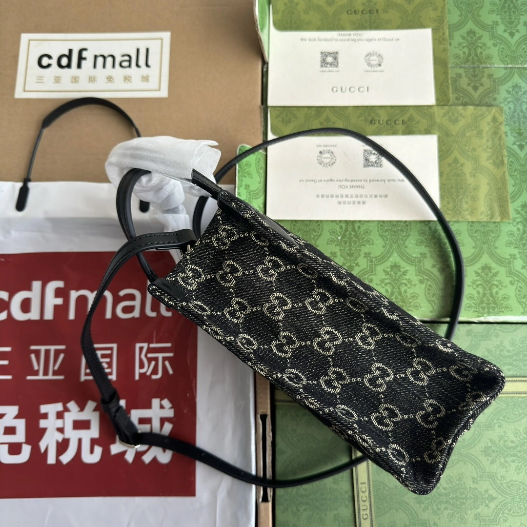 Authentic Gucci Shopping Bags