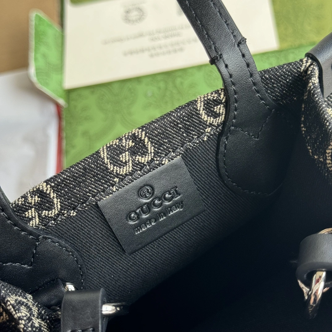 Authentic Gucci Shopping Bags