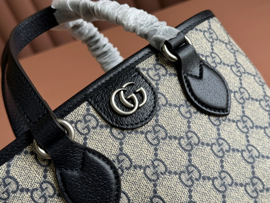 Bargain Gucci Shopping Bags