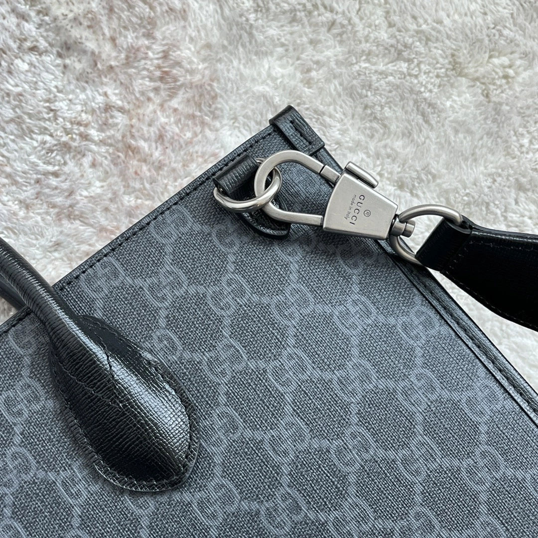 Low-cost Gucci Shopping Bags
