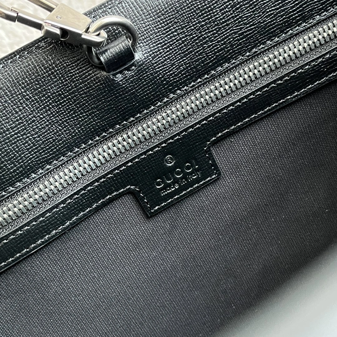 Low-cost Gucci Shopping Bags