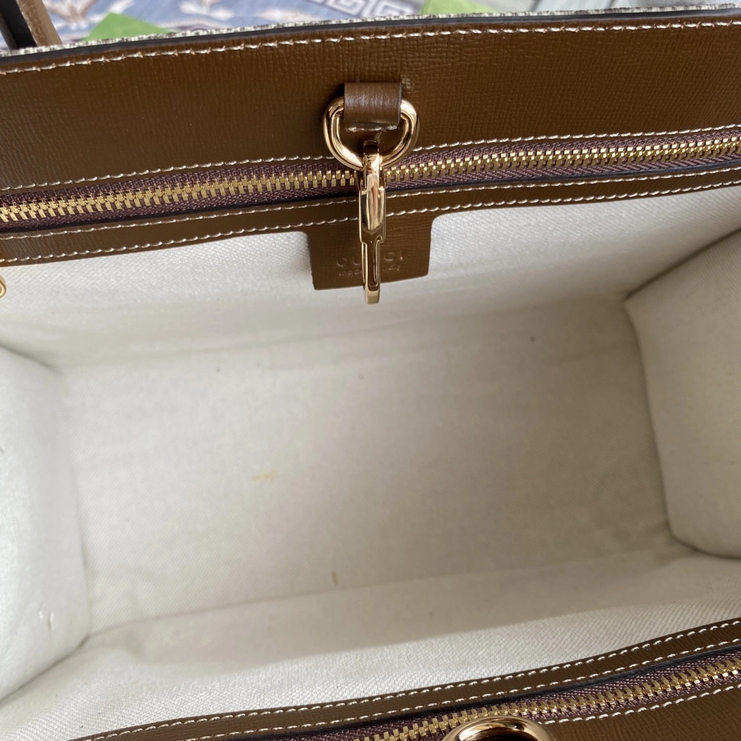 Value-priced Gucci Shopping Bags