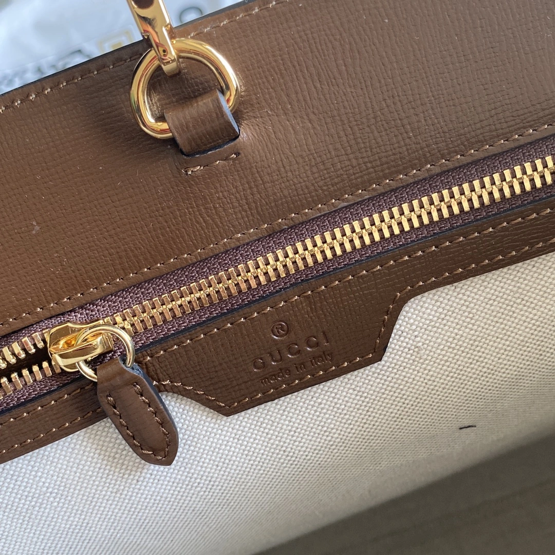 Economical Gucci Shopping Bags