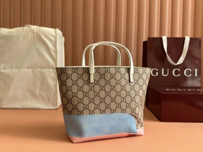 Accurate model Gucci Shopping Bags