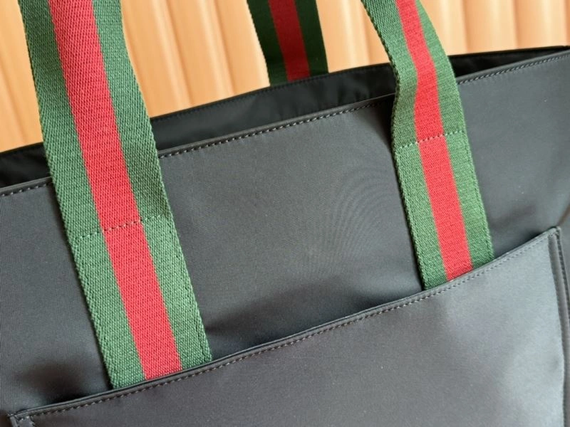 Top mirror Gucci Shopping Bags