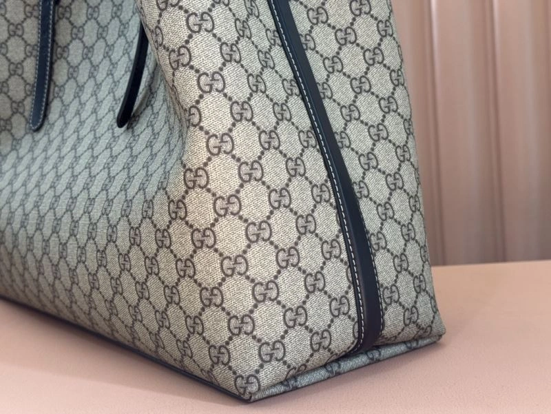 Accurate model Gucci Shopping Bags