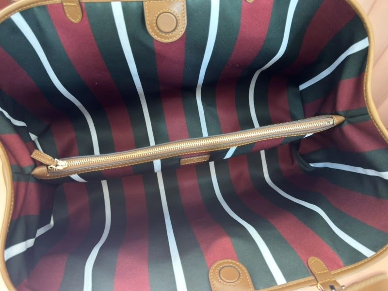 Cut-rate Gucci Shopping Bags