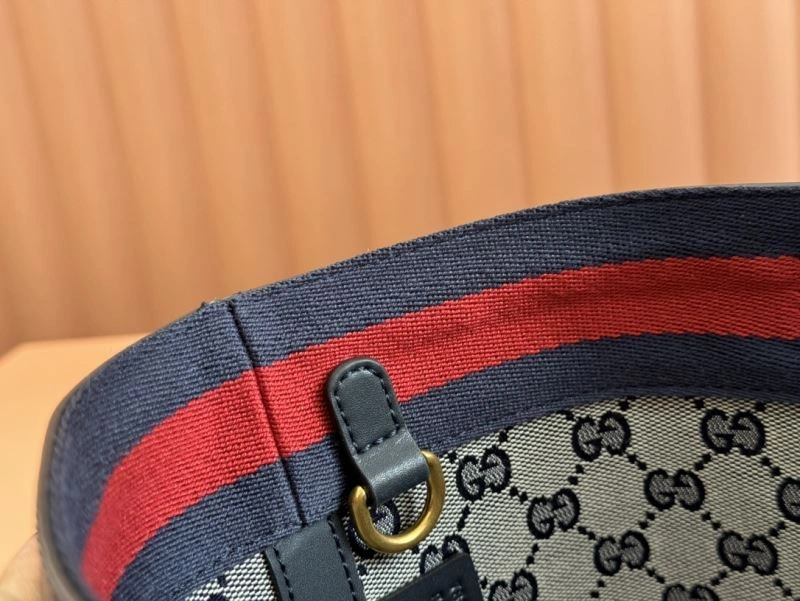 Low-cost Gucci Shopping Bags