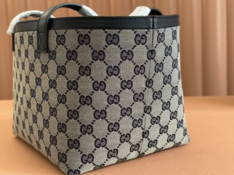 Low-cost Gucci Shopping Bags