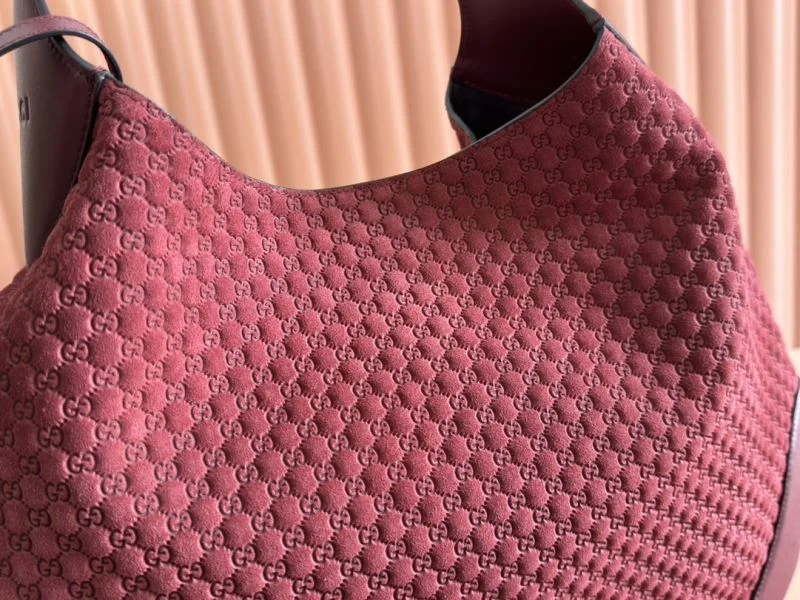 Brand-authenticated Gucci Shopping Bags